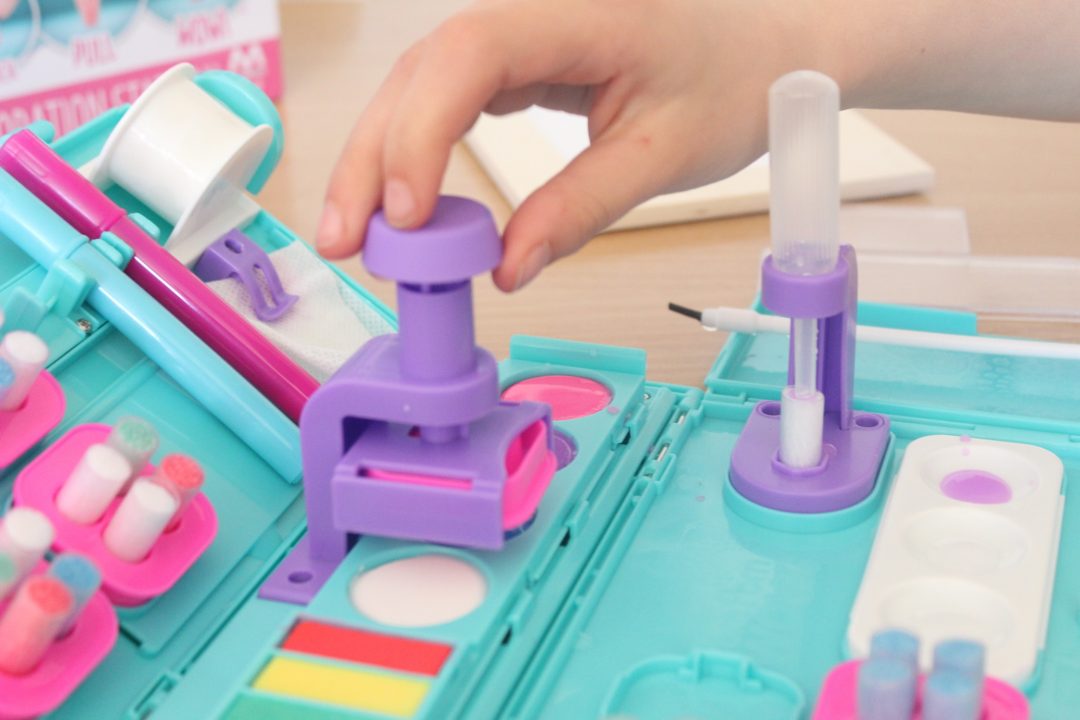 Review | Pom Pom Wow! - Polly Jemima