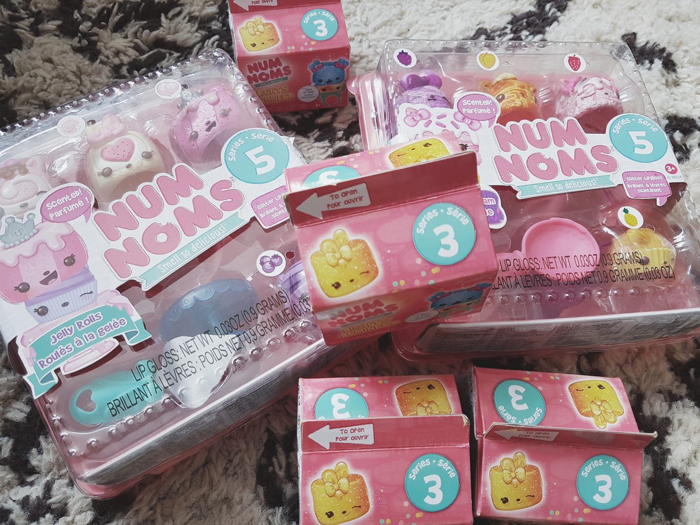 Review || Num Noms Series 5 - Polly Jemima